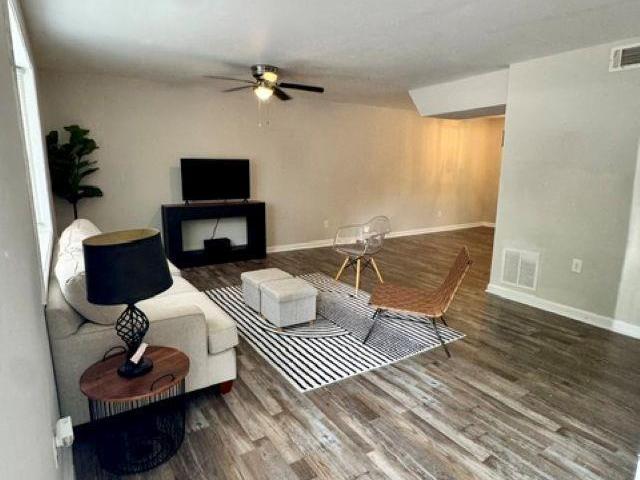 1401 cactus Avenue