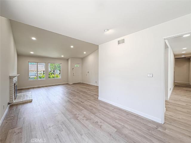 1401 Calle De Oro