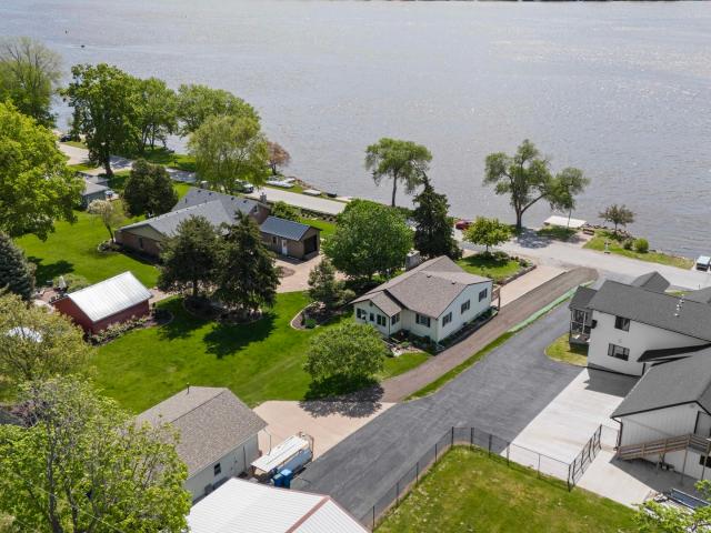 1401 Canal Shore Drive