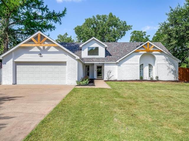 1401 Cheyenne Trl, Granbury, TX 76048