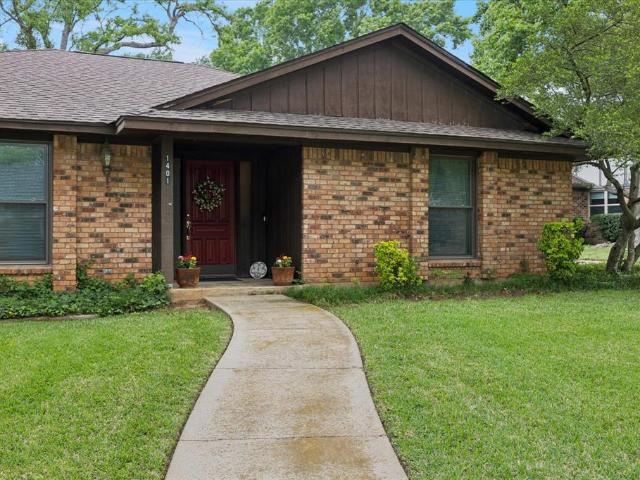 1401 Clover Hill Road