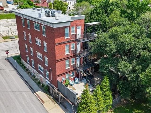 1401 E 11th St, Kansas City, MO 64106