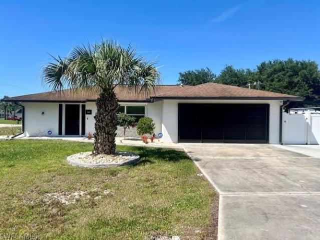 1401 E 7th St, Lehigh Acres, FL 33972