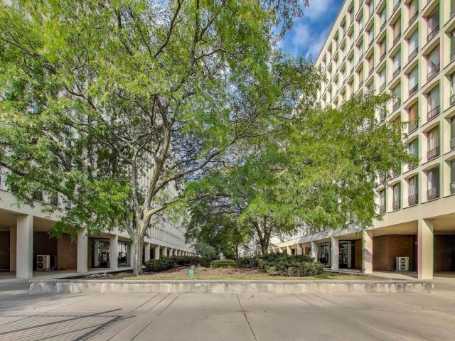 1401 E 55th Street # 602N