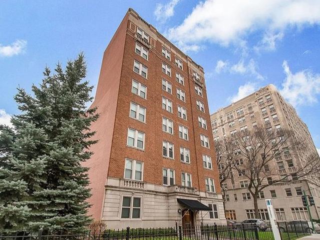 1401 E Hyde Park Blvd, Chicago, IL 60615