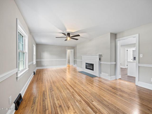 1401 Greenville Boulevard SE