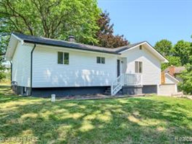 1401 Hillside Drive