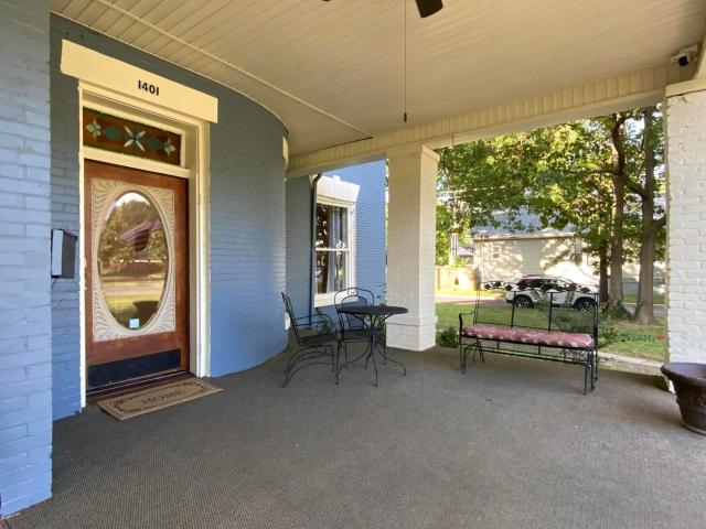 1401 Jefferson Street # Apartment A
