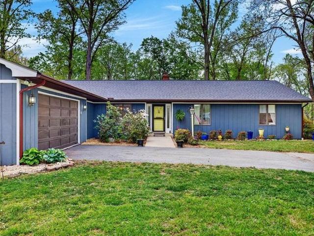 1401 Ladd Rd, Waynesboro, VA 22980