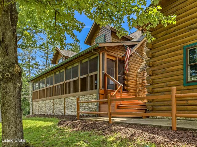 1401 Lakeshore Pkwy