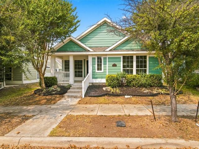1401 Live Oak Ln, Savannah, TX 76227