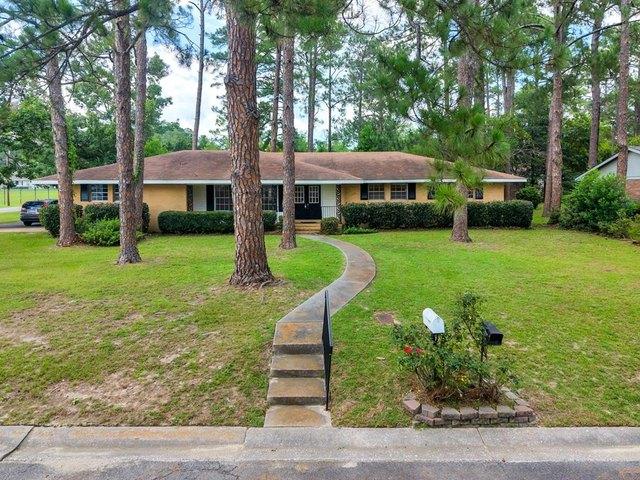 1401 Pine Acres Dr, Cordele, GA 31015