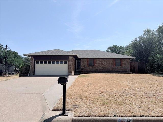 1401 Preston Trail Ct, Graham, TX 76450