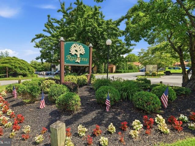 1401 Raintree Ln Unit 1401, Malvern, PA 19355
