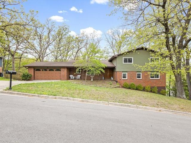 1401 Ridgemont Ct, Columbia, MO 65203
