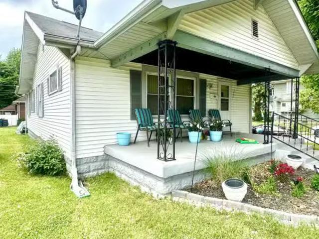 1401 S HACKLEY ST, MUNCIE, IN 47302 Single Family Residence Fo.