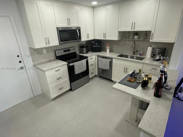 1401 S Ocean Dr, Unit 302, Hollywood, FL 33019 | MLS #A11948