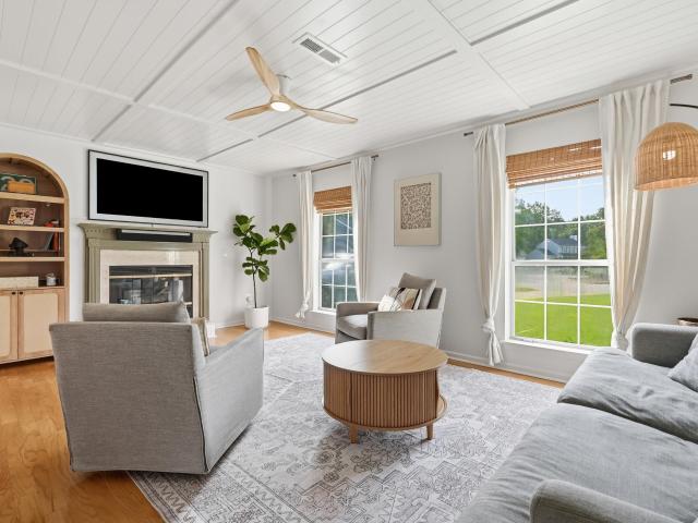 1401 School House Road