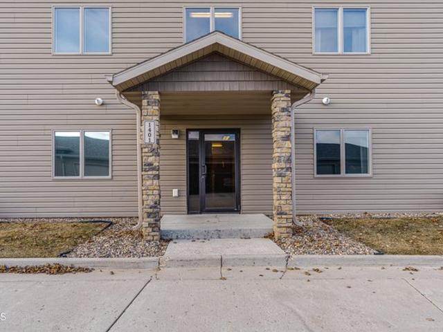 1401 Sharloh Loop Unit 9, Bismarck, ND 58501
