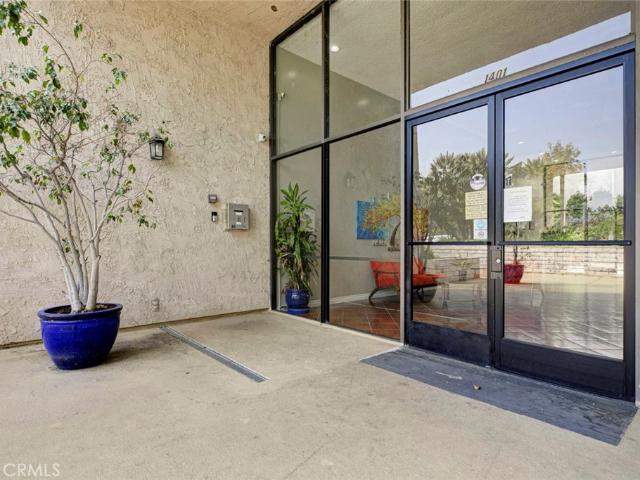 1401 Valley View Rd, Unit 206, Glendale, CA 91202 | MLS #GD26051 | Compass