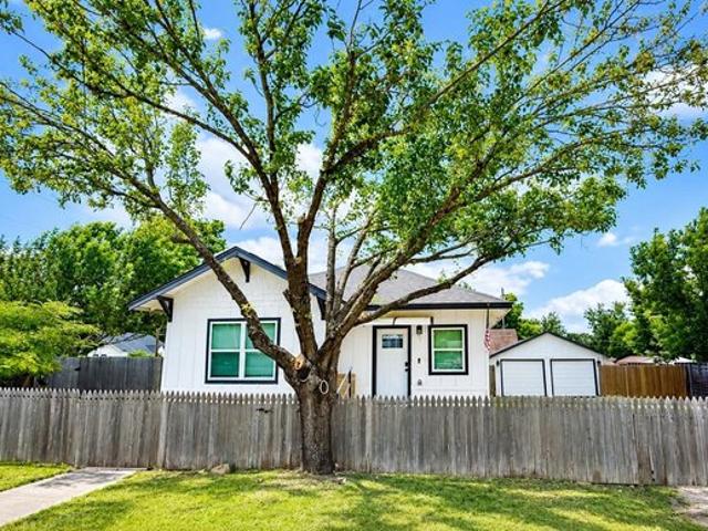 1401 W 7th St Unit 1, Taylor, TX 76574