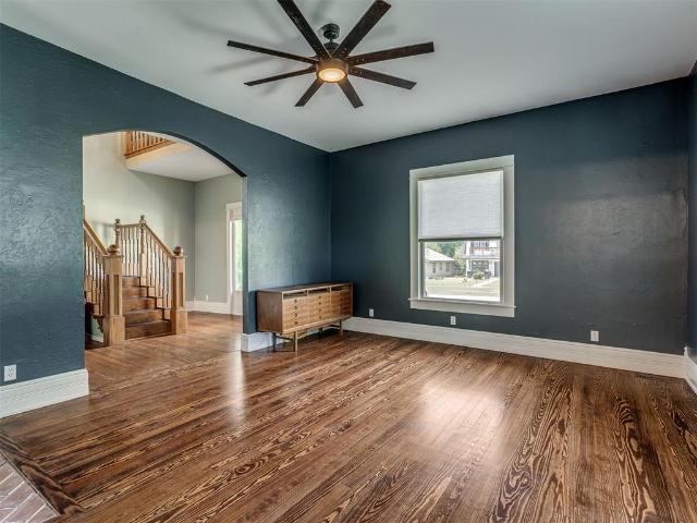 1401 W Chickasha Avenue