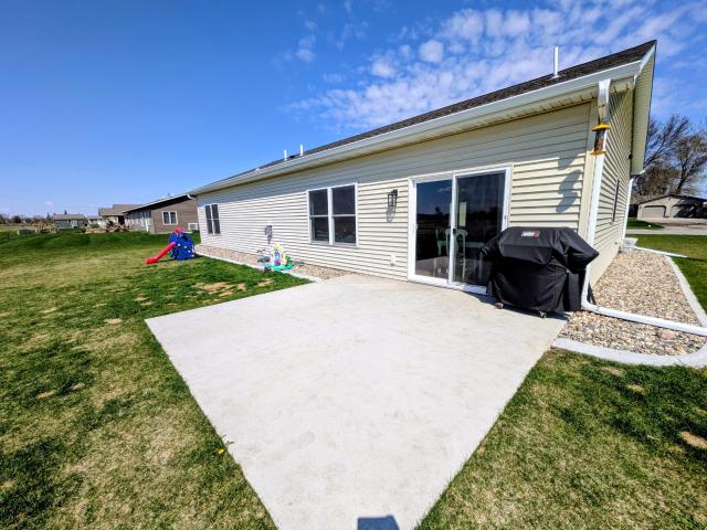 1401 W Fairview Avenue