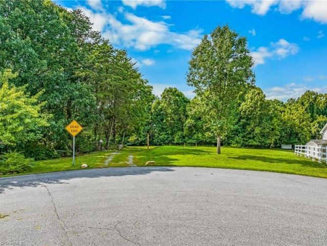 1401 Whites Mill Rd, High Point, NC 27265