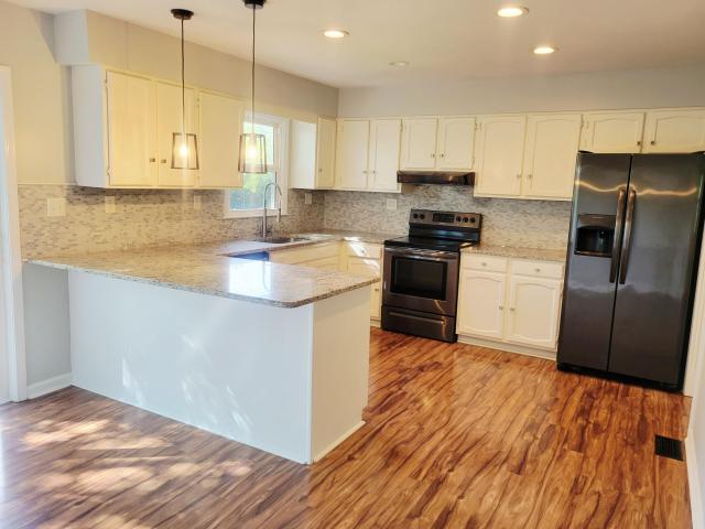 1401 Yosemite Circle