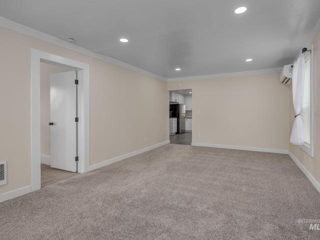 1401 3rd Avenue S