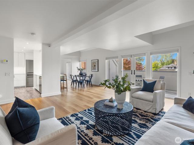 1401 5th Avenue W # 402