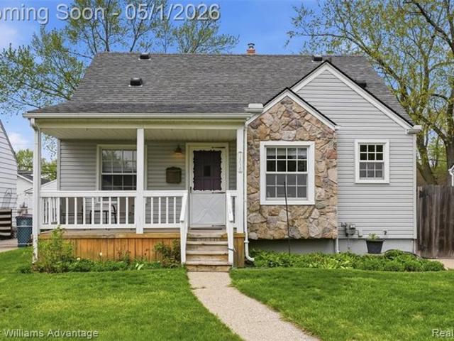 14020 Borgman St, Oak Park, MI 48237
