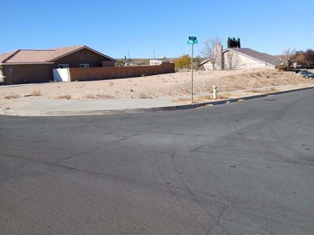 14020 N Topmast Drive