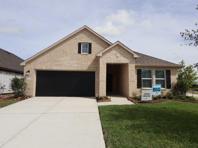 14021 Baikal Manor Dr, Santa Fe, TX 77510