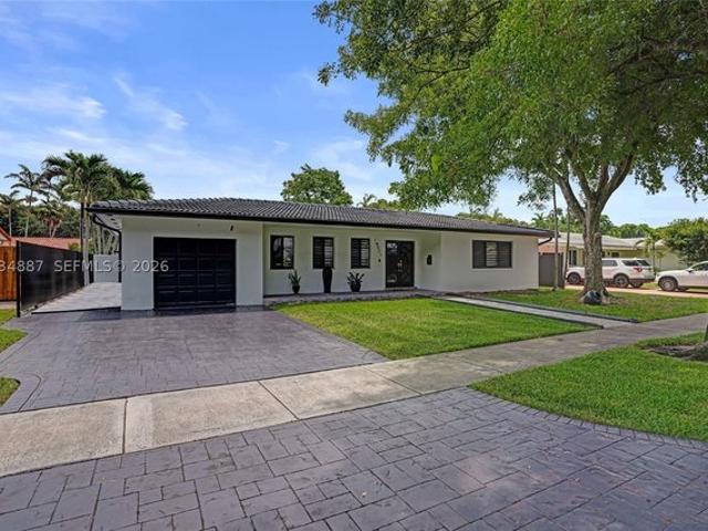 14021 Cypress Ct, Miami Lakes, FL 33014