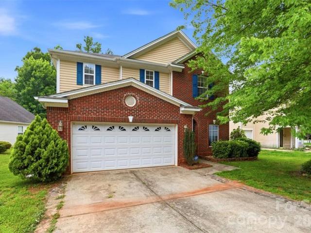 14021 Pinyon Pine Ln, Charlotte, NC 28215