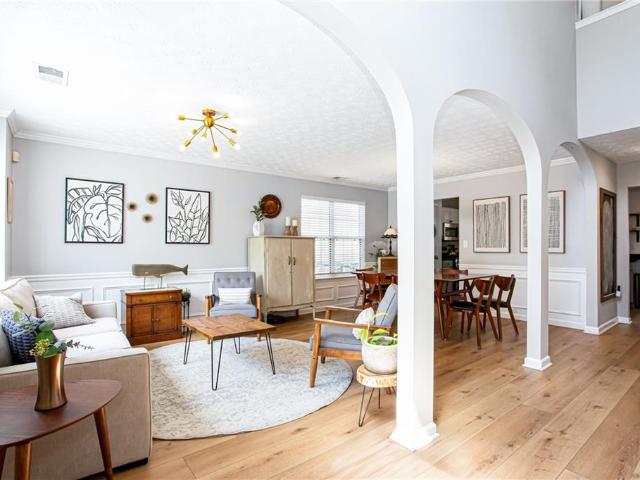 14025 Crabapple Lake Drive