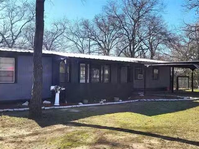 14029 Sitting Bull Dr, Log Cabin, TX 75148