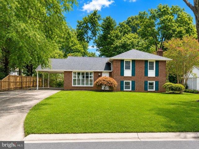 1402 Mullins St, Silver Spring, MD 20904