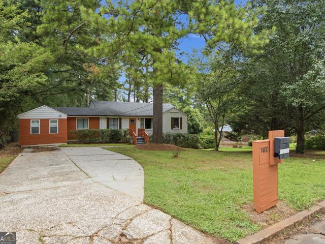 1402 Midlawn Drive
