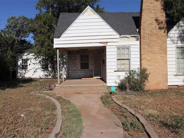 1402 Avenue K, Anson, TX 79501