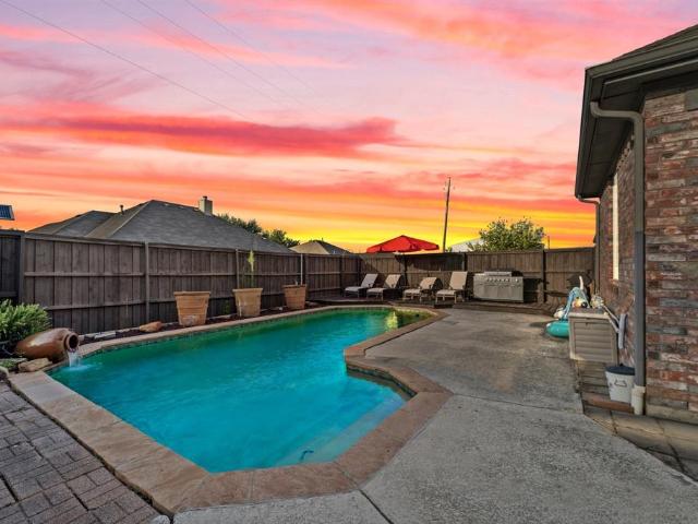 1402 Anchor Drive