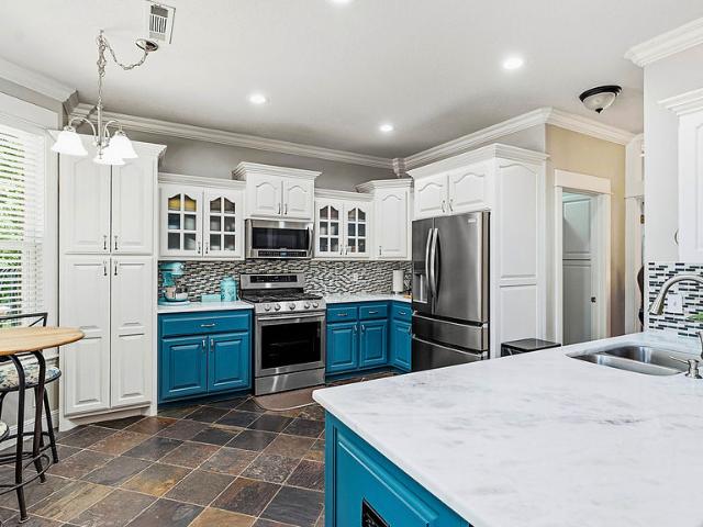 1402 Barberry Lane