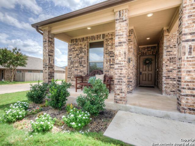 1402 Bluejay Court