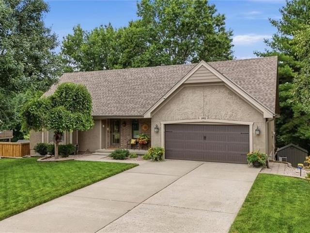1402 Colony Dr, Kearney, MO 64060