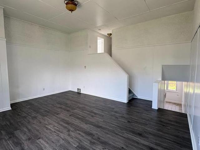1402 Cosgrove Street