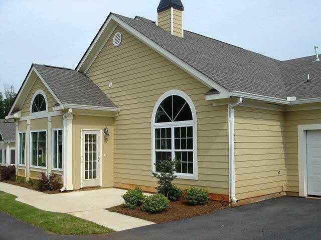 1402 Cottage Hill Dr, Macon, GA 31210