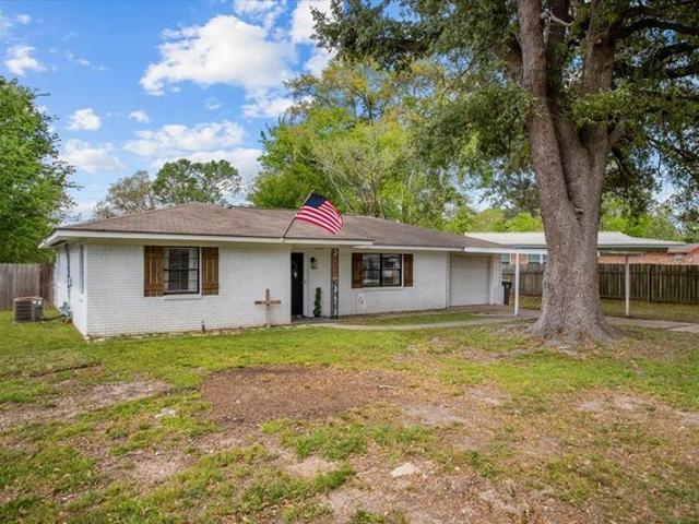 1402 Diana St, Lufkin, TX 75901