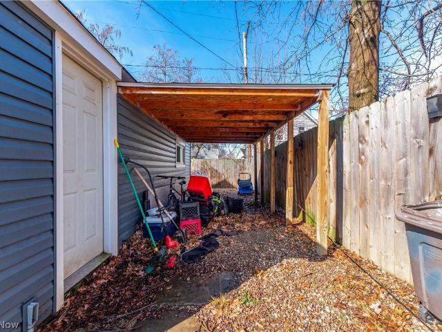 1402 E 185th Street
