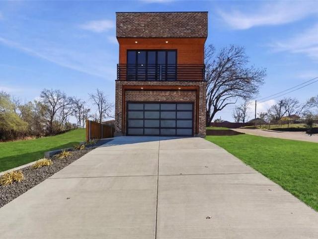 1402 Hutchins Ave, Dallas, TX 75203